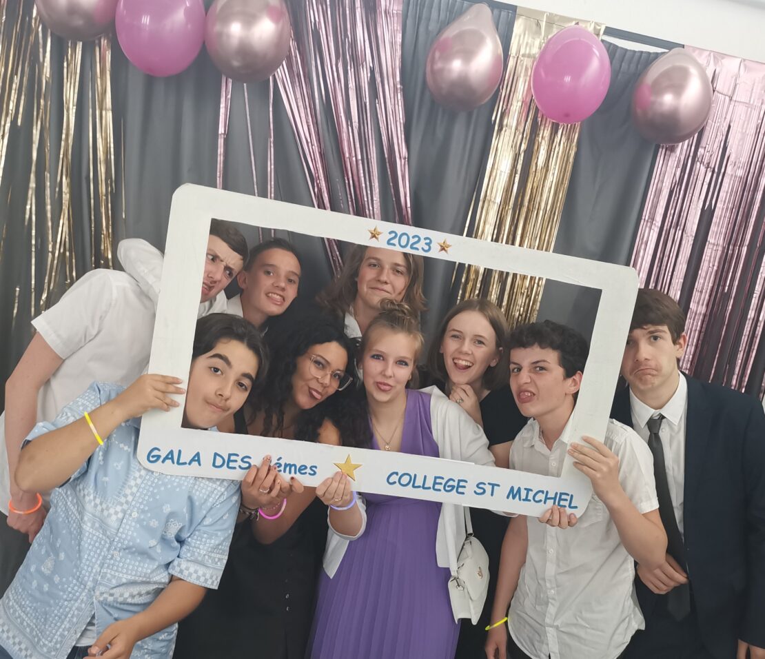 BAL DES 3EME - Ensemble Scolaire Saint Jean-Paul II