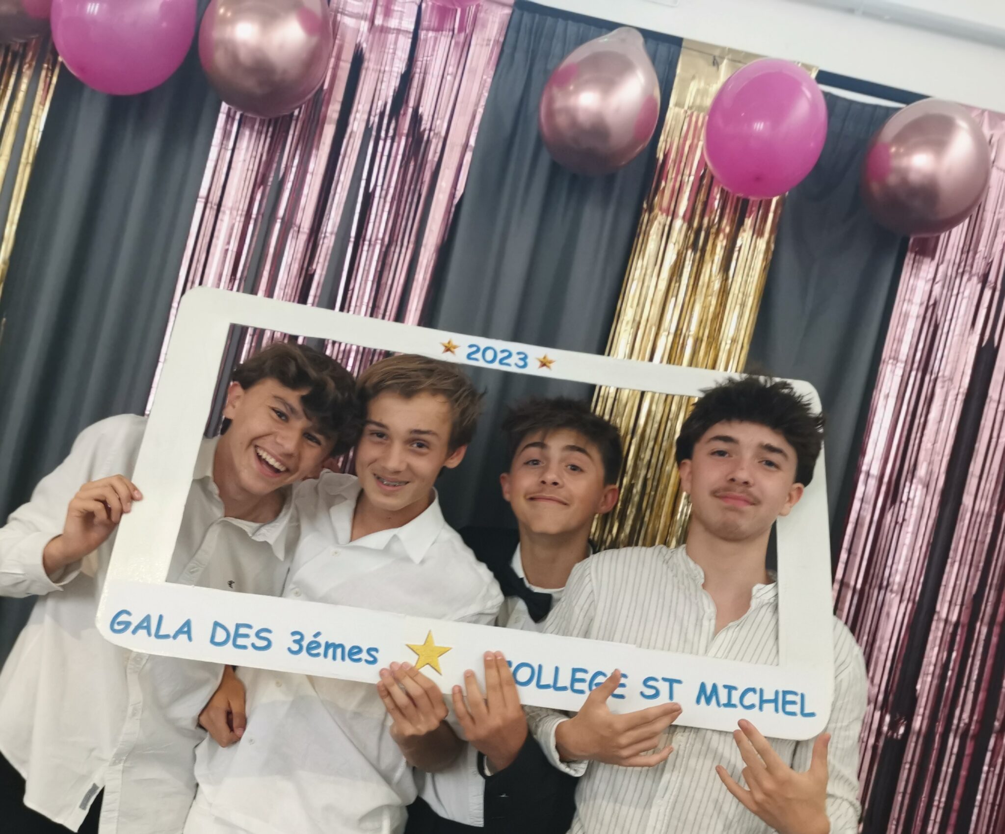 BAL DES 3EME - Ensemble Scolaire Saint Jean-Paul II